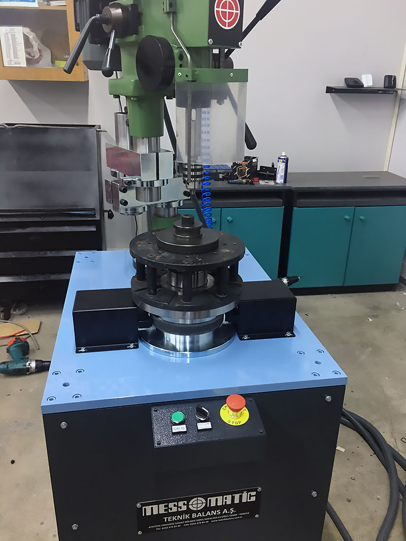 SDM Series Vertical Balancing Machines | Messmatic - Balancing Machines ...